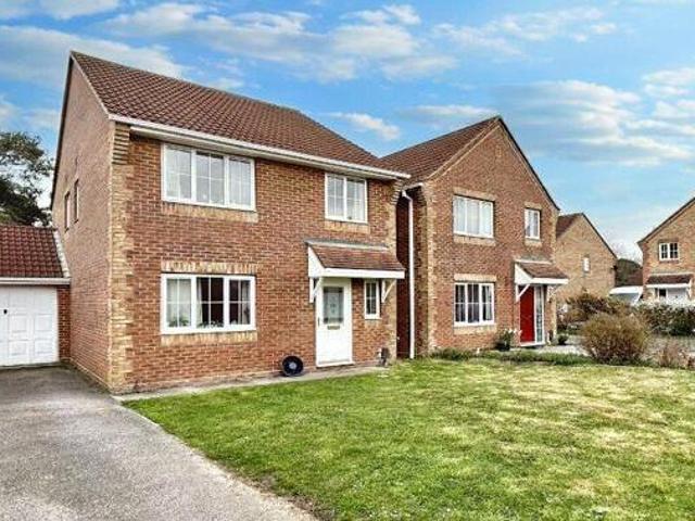 4 Bedroom Detached House For Sale In Poole