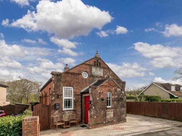4 Bedroom Detached House For Sale In Porchfield