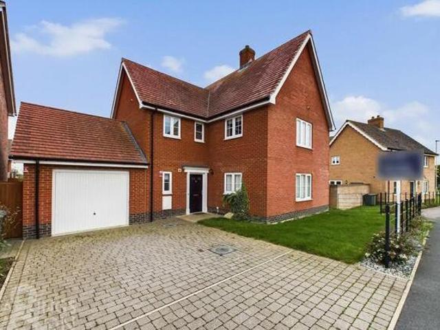 4 Bedroom Detached House For Sale In Poringland