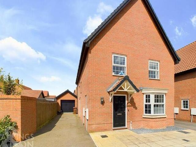 4 Bedroom Detached House For Sale In Poringland