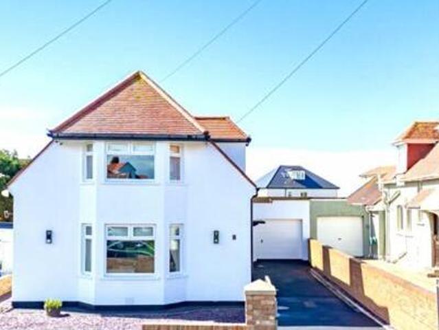4 Bedroom Detached House For Sale In Porthcawl
