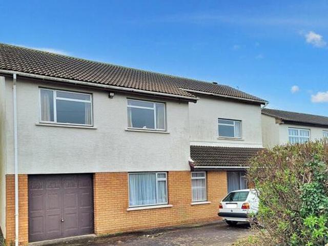 4 Bedroom Detached House For Sale In Porthcawl