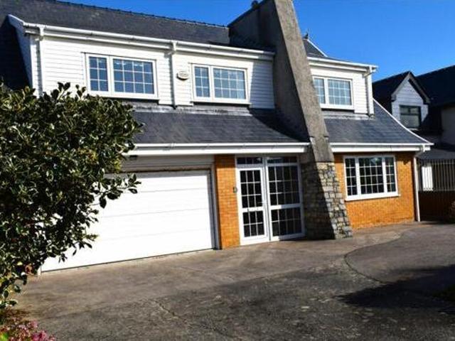 4 Bedroom Detached House For Sale In Porthcawl