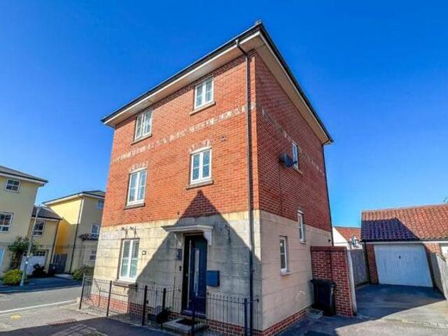 4 Bedroom Detached House For Sale In Portishead, North Somerset