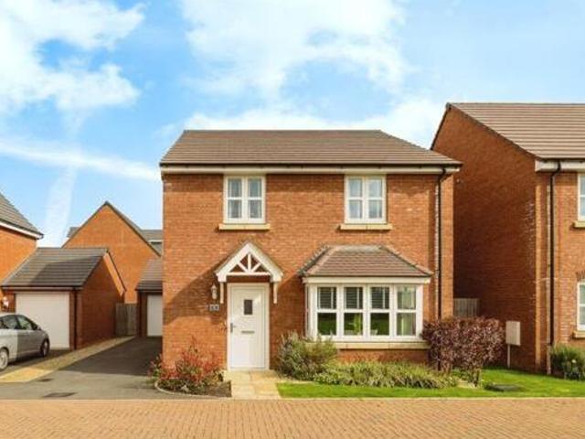 4 Bedroom Detached House For Sale In Padbury