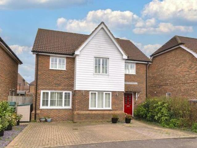 4 Bedroom Detached House For Sale In Paddock Wood