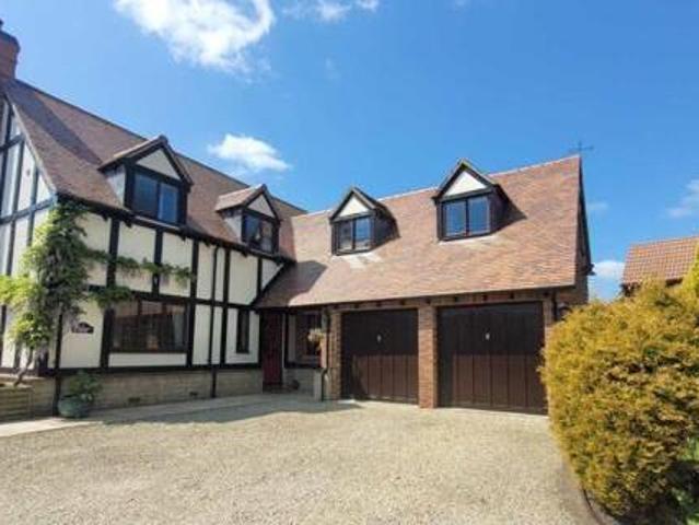 4 Bedroom Detached House For Sale In Pamington, Tewkesbury
