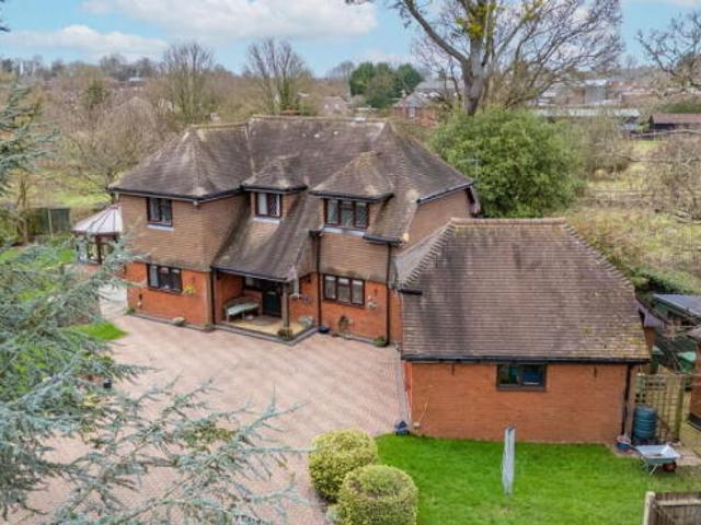 4 bedroom detached house for sale in Pardown, Oakley, Basingstoke, RG23 7DY, RG23