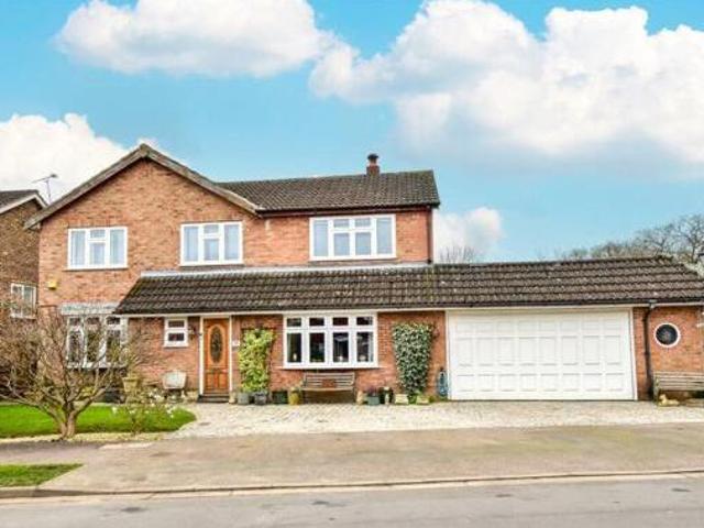 4 Bedroom Detached House For Sale In Park Street