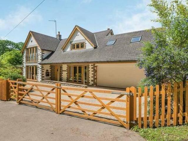 4 bedroom detached house for sale in Parkend Walk Coalway Coleford GL16