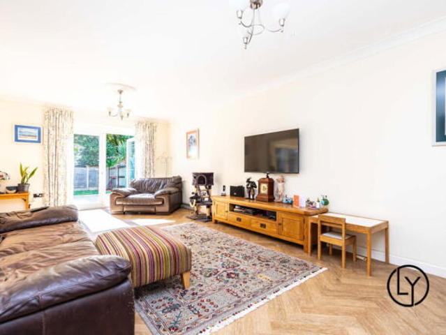 4 bedroom detached house for sale in Parkway Drive, Bournemouth, BH8 9JW, BH8