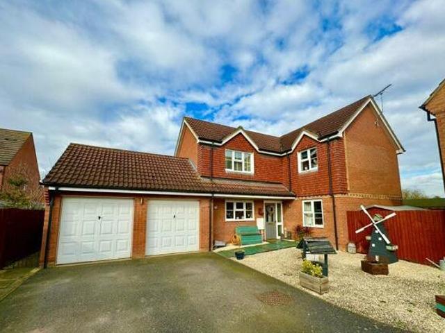 4 Bedroom Detached House For Sale In Parson Drove
