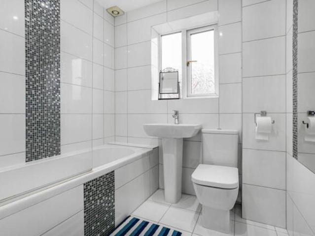 4 bedroom detached house for sale in Parsley Close, Walnut Tree, Milton Keynes, MK7 7DA, MK7