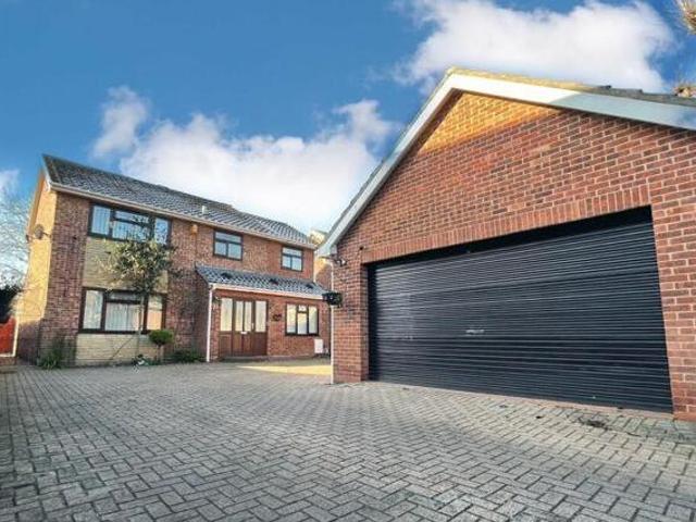 4 Bedroom Detached House For Sale In Peterborough