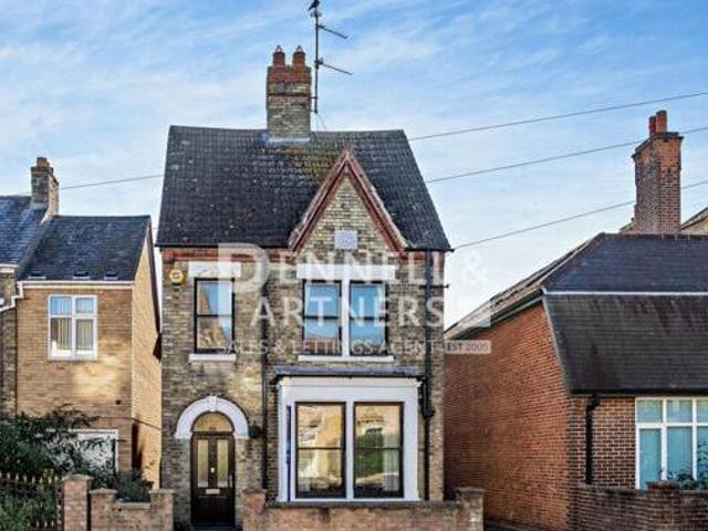 4 Bedroom Detached House For Sale In Peterborough