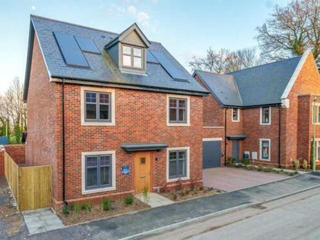 4 Bedroom Detached House For Sale In Petersfield, Hampshire