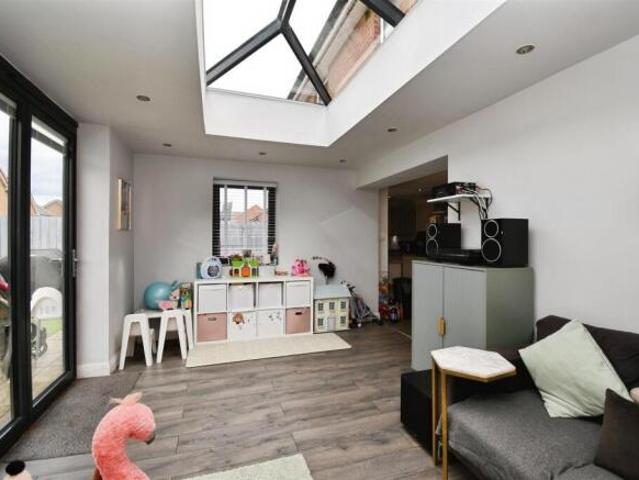 4 bedroom detached house for sale in Petfield Drive, Anlaby, Hull, HU10
