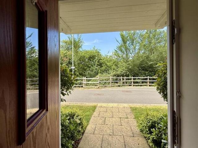 4 bedroom detached house for sale in Petty Croft, Broomfield, Chelmsford, CM1