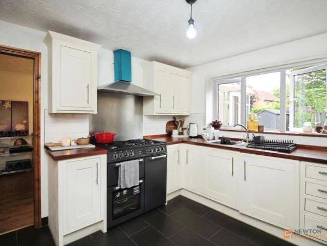 4 bedroom detached house for sale in Petunia Close, Leicester Forest East, LE3