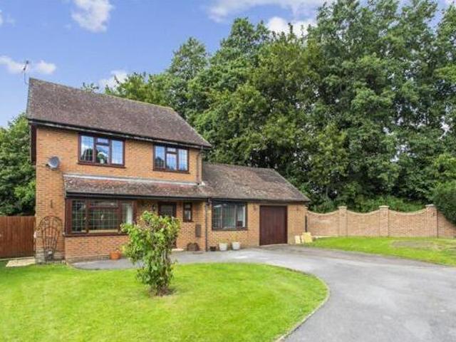 4 Bedroom Detached House For Sale In Pewsey, Wiltshire