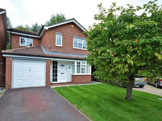 4 bedroom detached house for sale in Peggotty Place Owlsmoor Sandhurst GU47