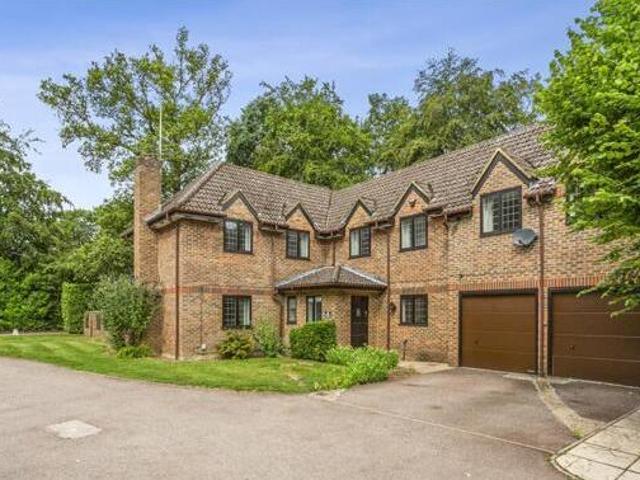 4 Bedroom Detached House For Sale In Penn