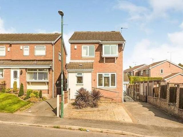 4 bedroom detached house for sale in Pennant Road Nottingham NG6 NG6