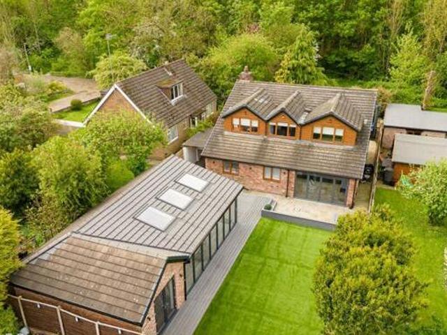 4 Bedroom Detached House For Sale In Pennington, Leigh