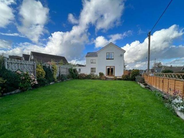 4 Bedroom Detached House For Sale In Penperlleni, Pontypool