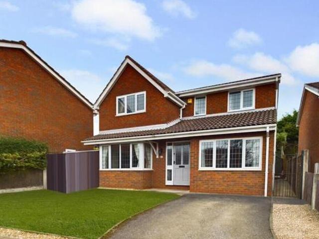 4 Bedroom Detached House For Sale In Penymynydd