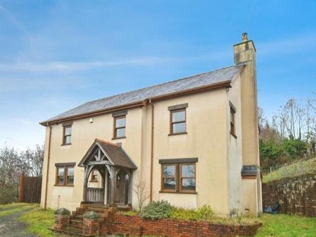 4 Bedroom Detached House For Sale In Penyrheol