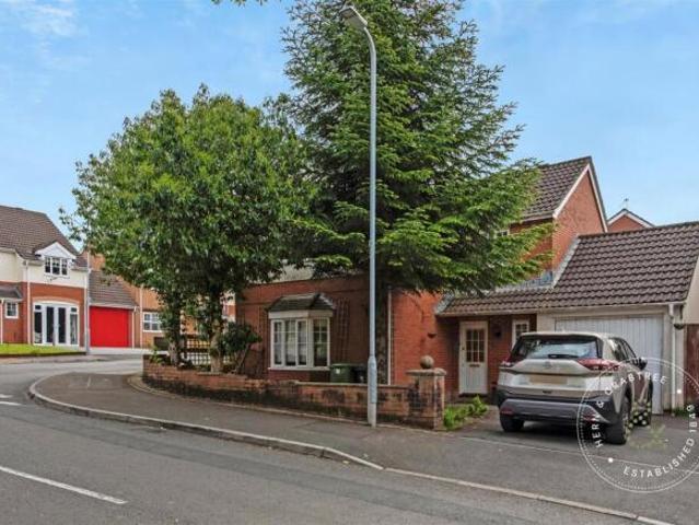 4 bedroom detached house for sale in Peppermint Drive, Pontprennau, Cardiff, CF23