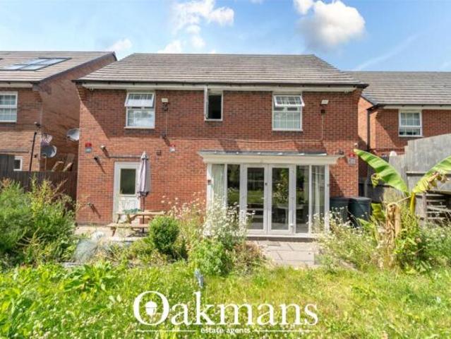 4 bedroom detached house for sale in Perrott Way, Birmingham, West Midlands, B17