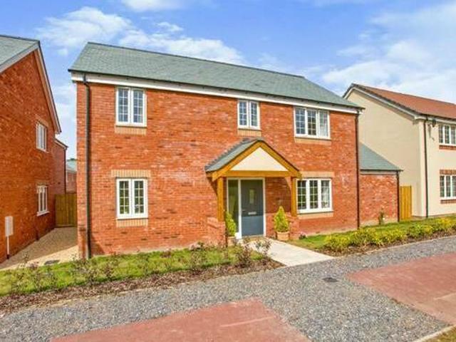 4 bedroom detached house for sale in Perrys Hill West Coker Road Yeovil BA20