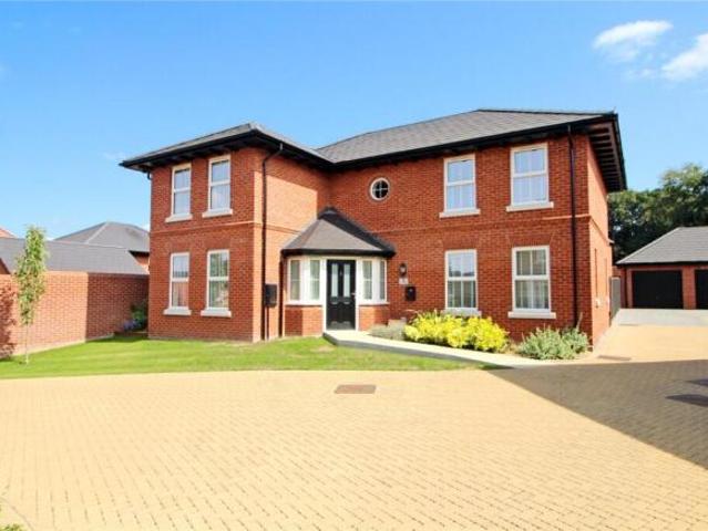 4 bedroom detached house for sale in Philpott Close, Drayton, Norwich, Norfolk, NR8
