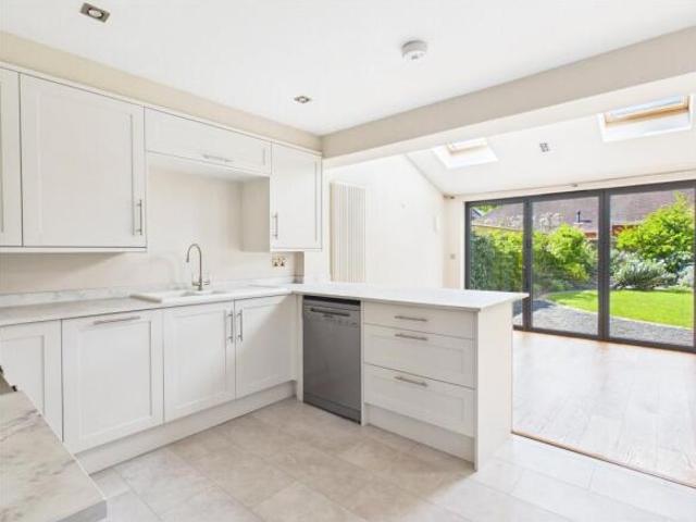 4 bedroom detached house for sale in Pit Farm Road, Guildford, Surrey, GU1