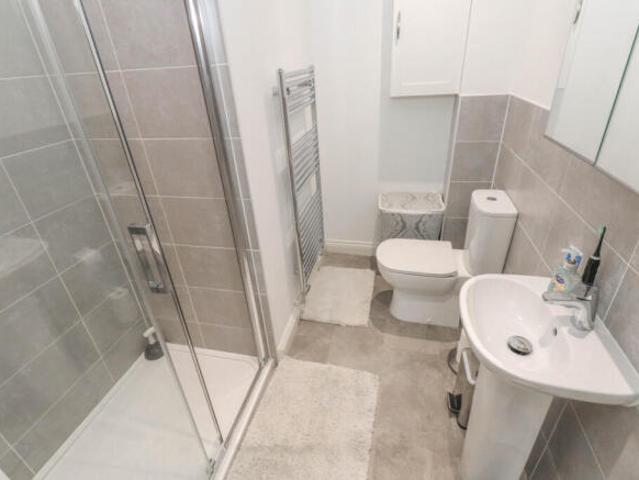 4 bedroom detached house for sale in Pickford Green Lane, Coventry, CV5