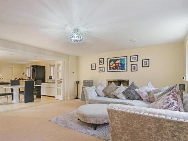 4 Bedroom Detached House For Sale In Pillerton Priors