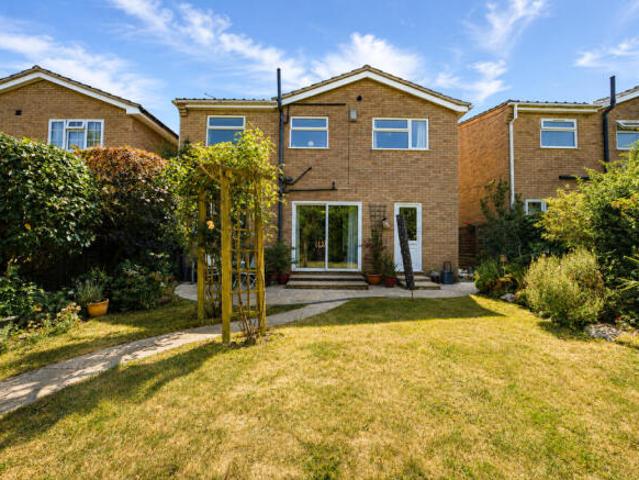 4 bedroom detached house for sale in Pine Tree Avenue, Groby, Leicester, Leicestershire, LE6