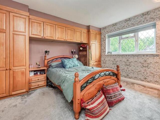 4 bedroom detached house for sale in Pinfold Lane, Wolverhampton, WV4