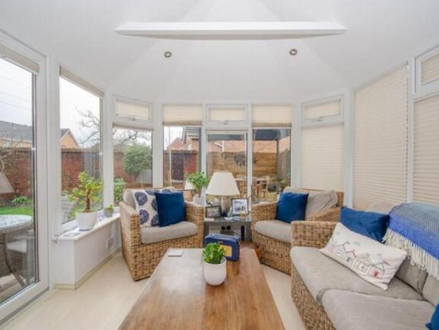 4 bedroom detached house for sale in Pinkers Mead, Emersons Green, Bristol, BS16 7EF, BS16