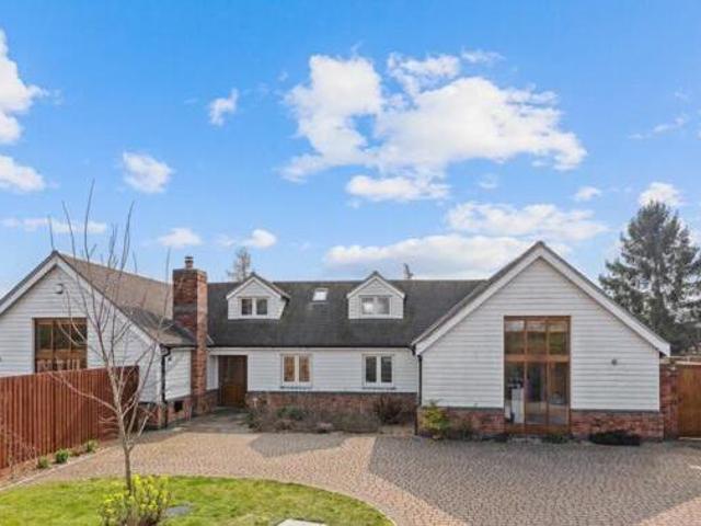 4 Bedroom Detached House For Sale In Pirton, Hitchin