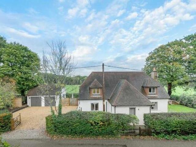 4 Bedroom Detached House For Sale In Plaistow