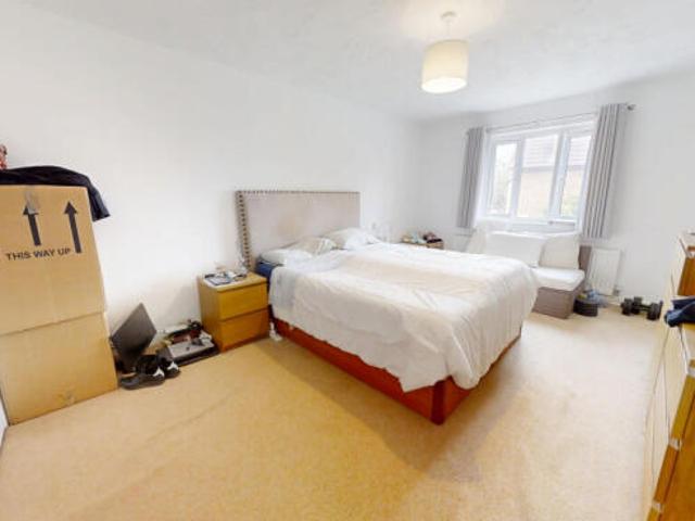 4 bedroom detached house for sale in Plantation Place, Shenley Brook End, Milton Keynes, Buckinghamshire, MK5