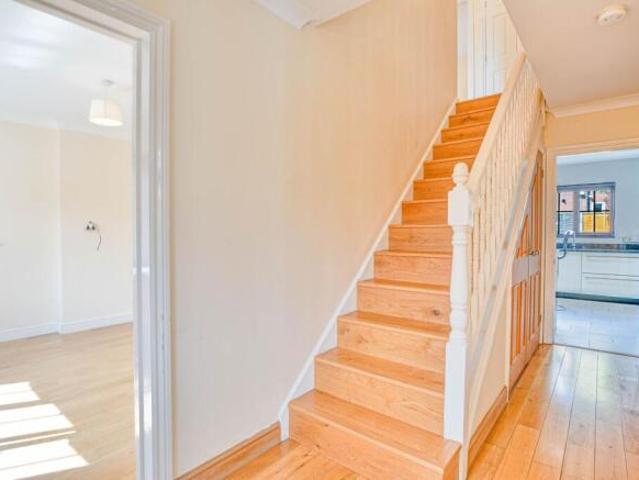 4 bedroom detached house for sale in Plantation Place, Shenley Brook End, MK5