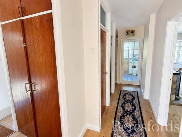 4 bedroom detached house for sale in Plovers Mead, Wyatts Green, CM15