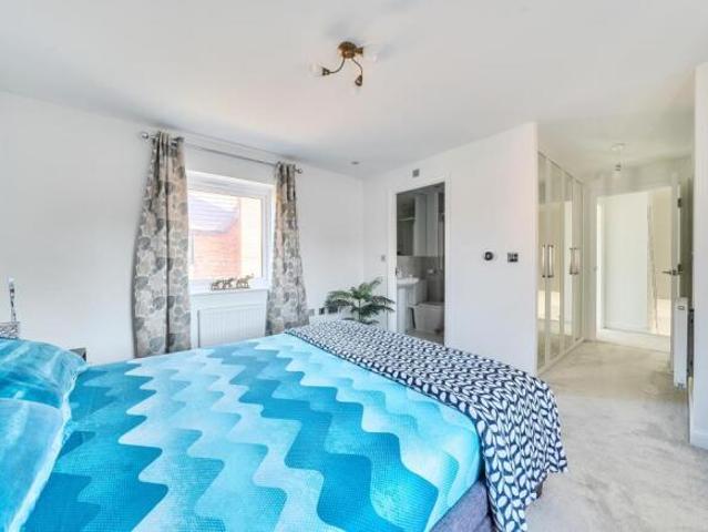 4 bedroom detached house for sale in Prunus Walk, Swindon, SN1