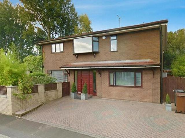 4 Bedroom Detached House For Sale In Prestwich