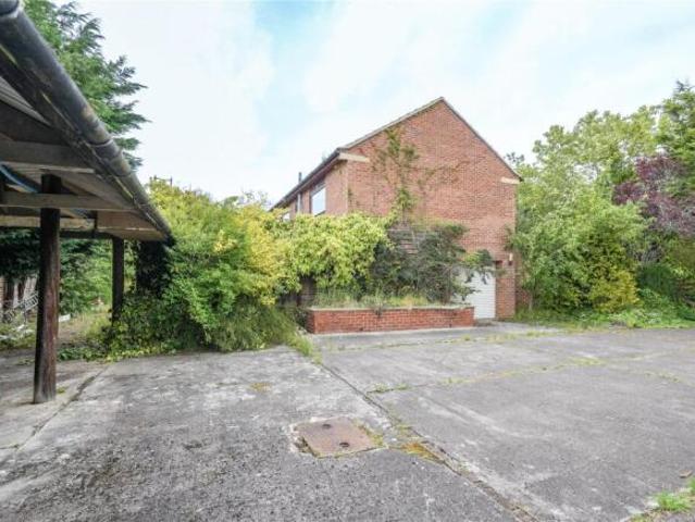 4 bedroom detached house for sale in Prestwick, Newcastle Upon Tyne, NE20