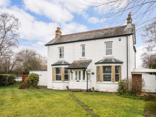 4 Bedroom Detached House For Sale In Prestwood